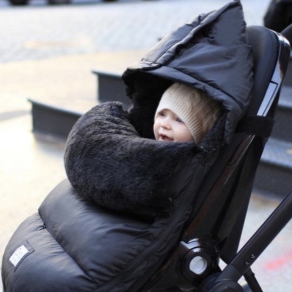 7 A.M. Enfant | Other | 7 Am Enfant Black Panel Bee Pod Pod | Poshmark